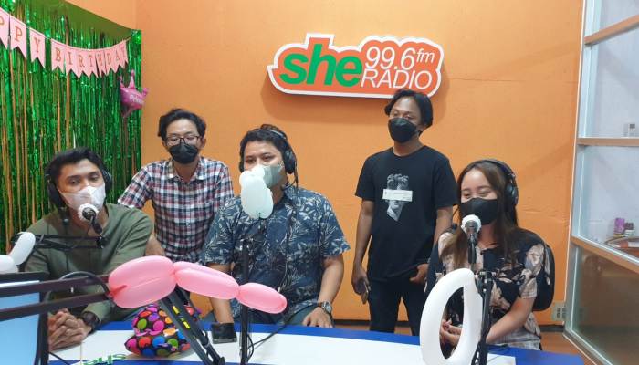 She Radio FM - Informasi